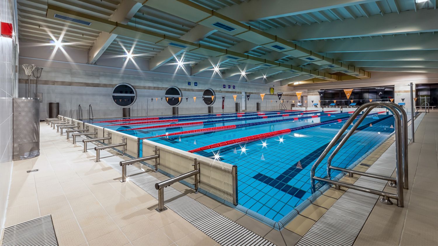 Od danes obratuje tudi bazen | velenje.si