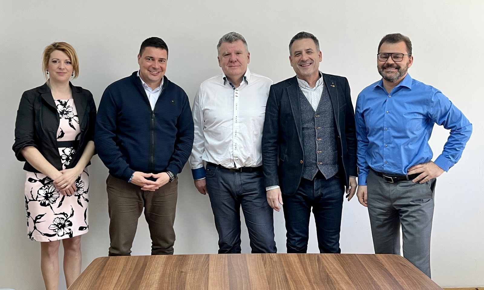 Župan s sodelavci obiskal podjetji Artes in NORMA soft | velenje.si